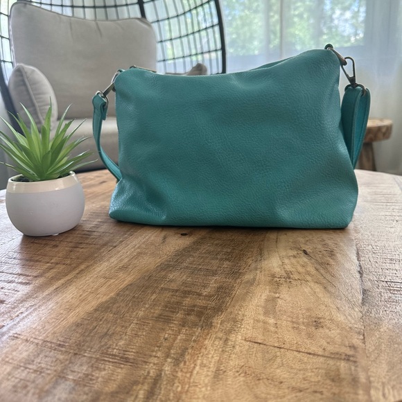Steve Madden | Bags | Joy Susan Is The Embodiment Of A True American ...